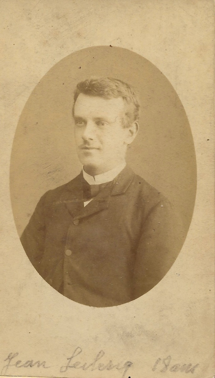 L’enfance de Pierre Leclercq : un album de famille – LEMAÎTRE-LECLERCQ